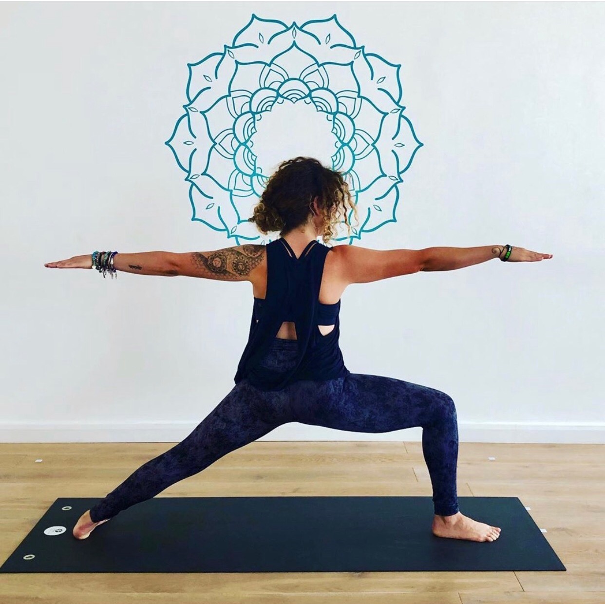 Eva Thomson – Yogahub